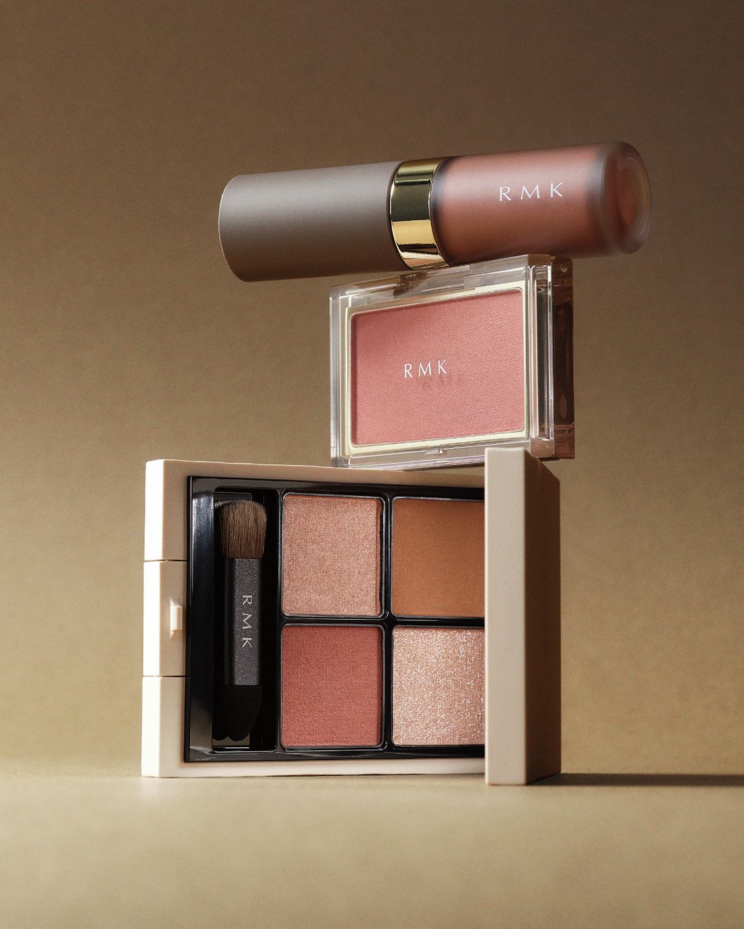 台灣首次販售！RMK日本2024「梅田阪急限定彩妝」開箱，血色感頰彩實擦超美必收 | RMK、代購、日本美妝、梅田阪急、限量 | 美人計 | 妞新聞 niusnews