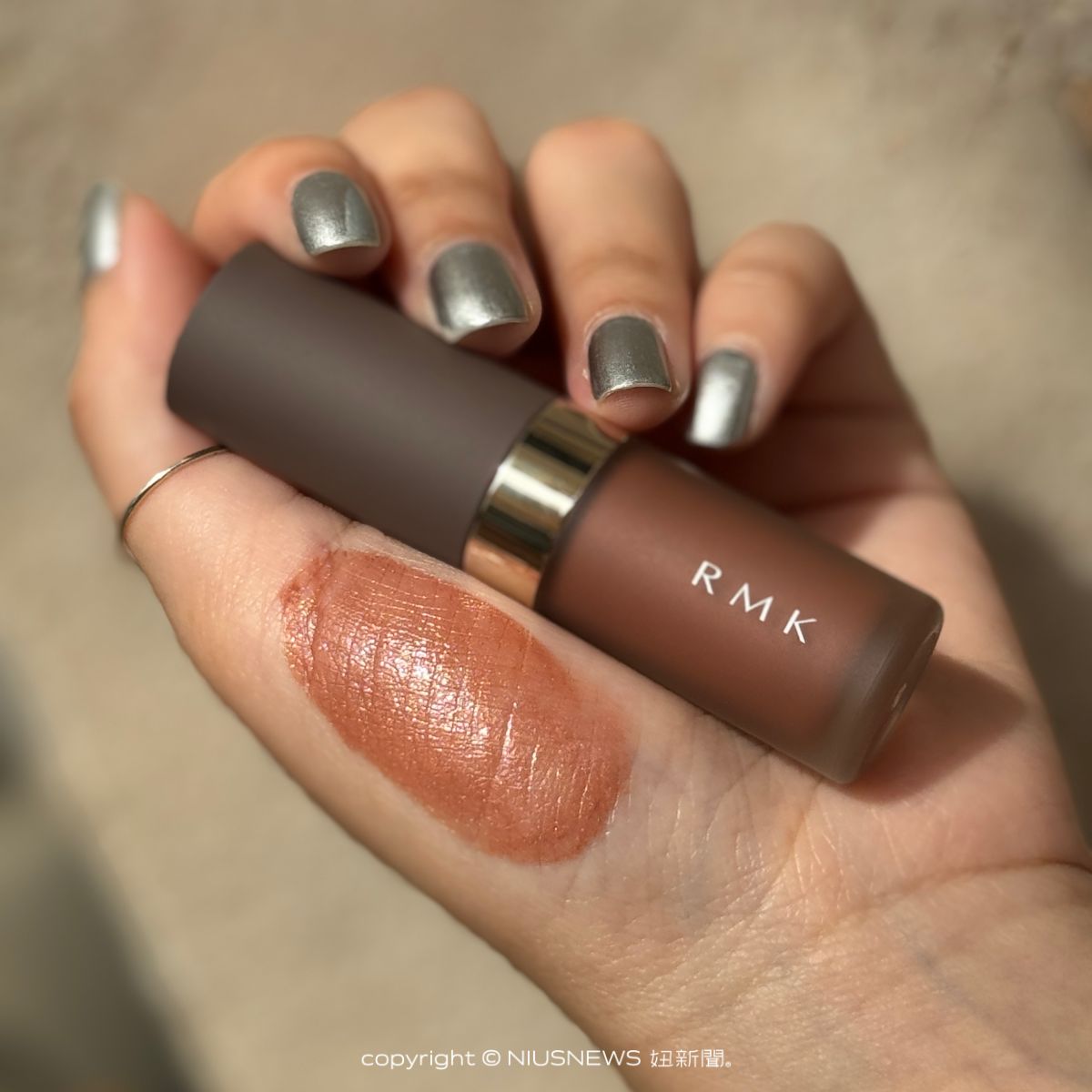 台灣首次販售！RMK日本2024「梅田阪急限定彩妝」開箱，血色感頰彩實擦超美必收 | RMK、代購、日本美妝、梅田阪急、限量 | 美人計 | 妞新聞 niusnews