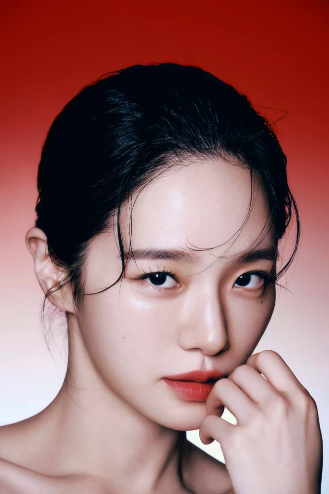 AHC品牌大使「朴圭瑛」愛用清單、保養秘訣不藏私大公開！韓妞人生眼霜第12代粉紅眼霜登場 | | 品牌新聞 | 妞新聞 niusnews